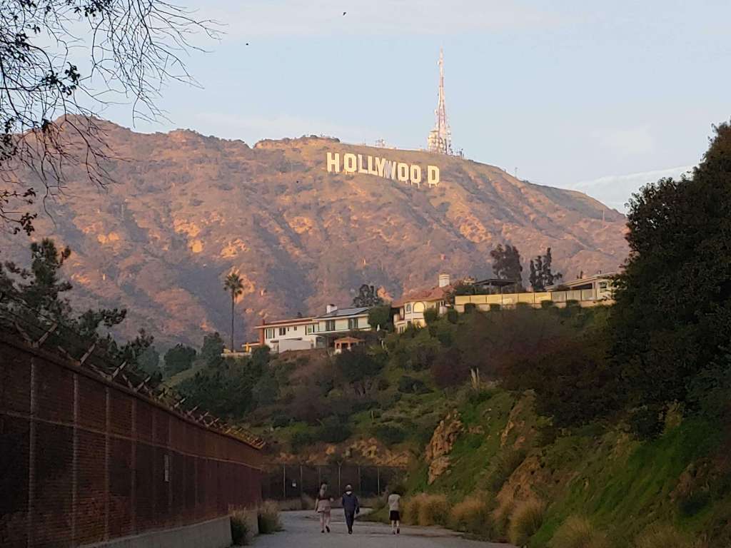 Hike the Hollywood Reservoir – DayDream Under the Stars