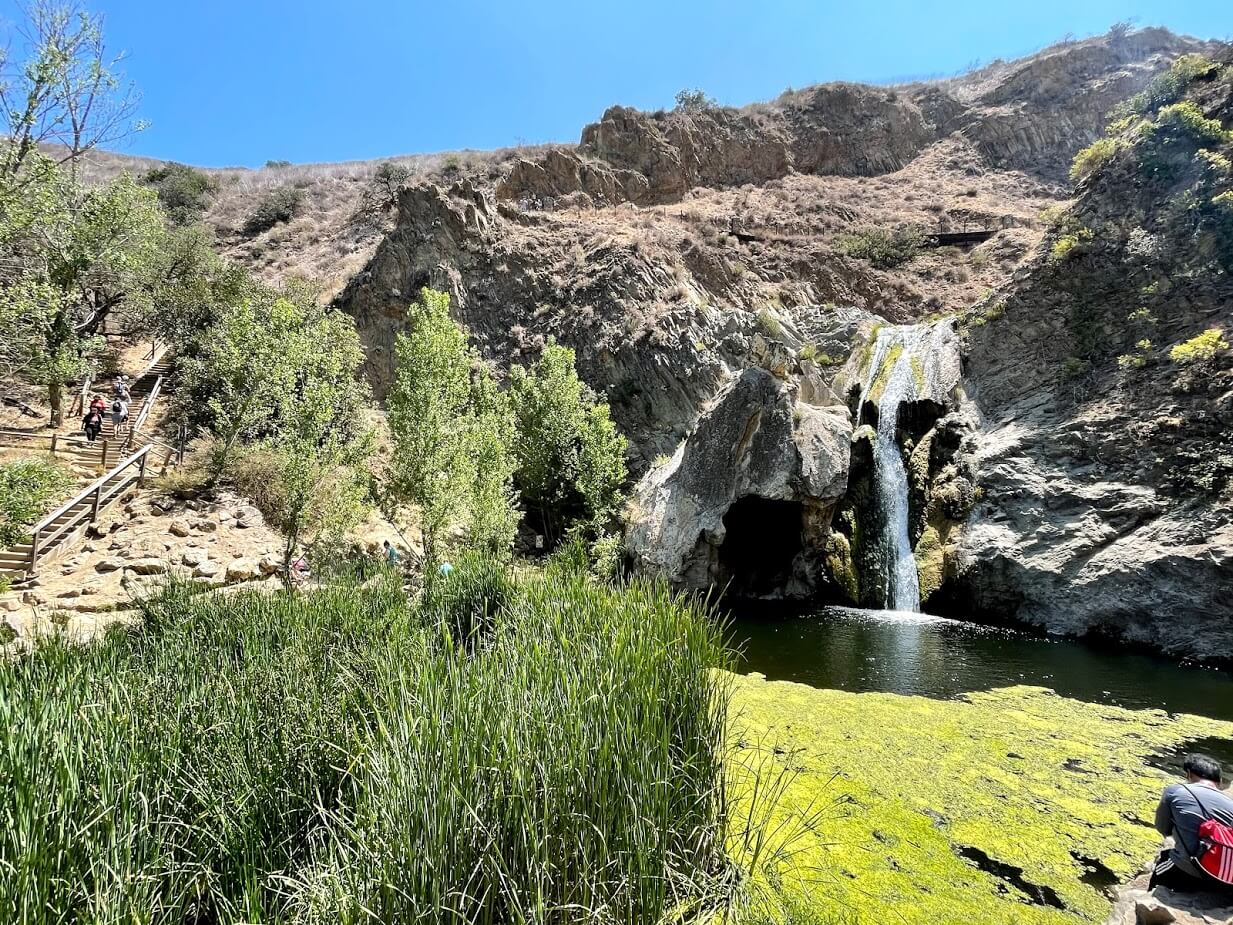 Hike Paradise Fall – DayDream Under the Stars