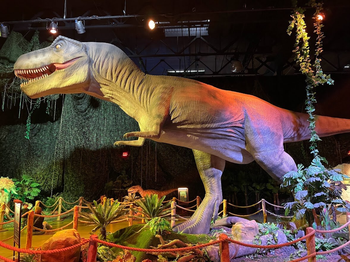 Inside “Dinos Alive Los Angeles.” – DayDream Under the Stars