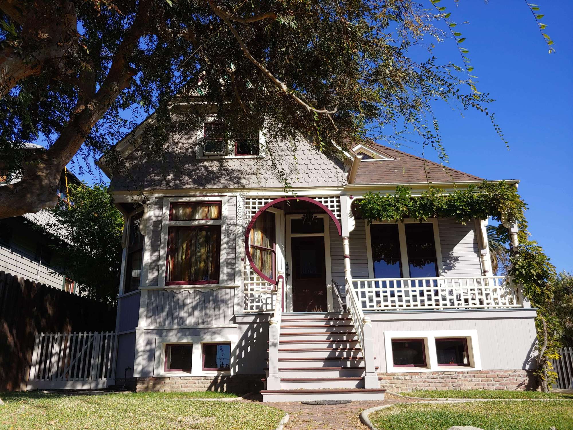 Strolling the Very Victorian Los Angeles: A Journey Through Angelino ...